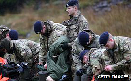 Army joining age 'should be 18', say campaigners