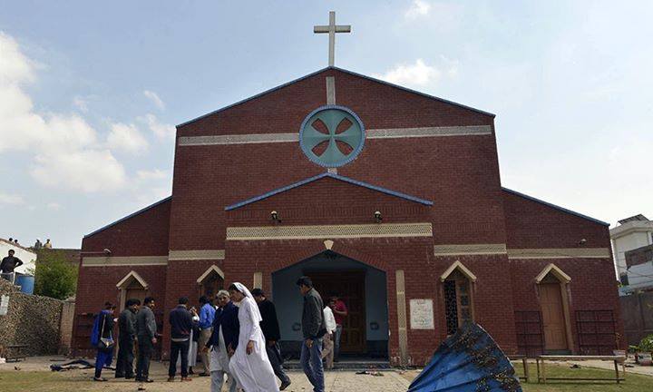 Pakistan Primate condemns attack on churches in Youhanabad