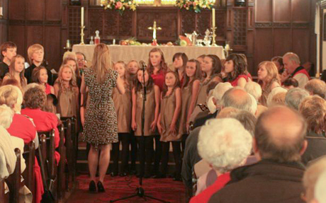 Hymn singing festival starts on a high note